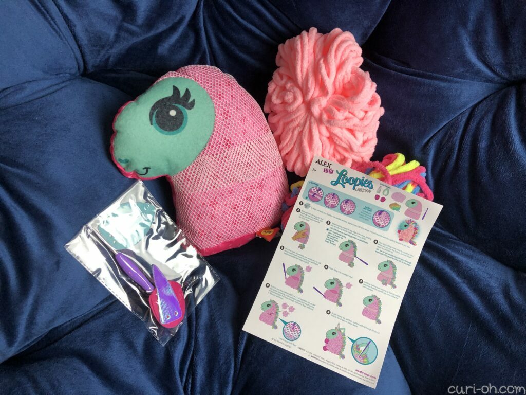 Using a “Loopies” Unicorn Kit to Make a Hobby Horse – Curi-Oh!